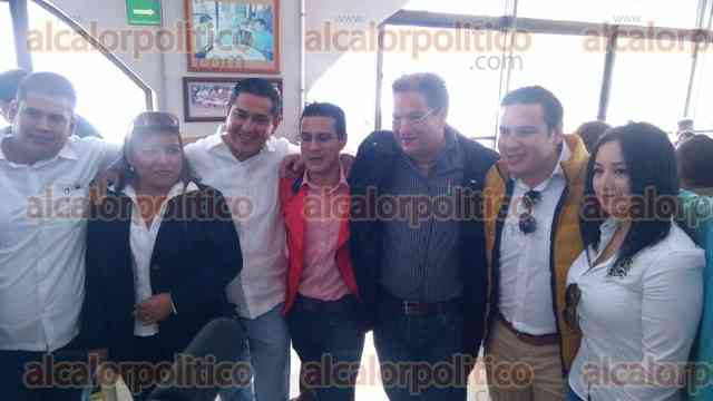 “Trabajo mata grilla”, asegura el aspirante a la diputación federal ...