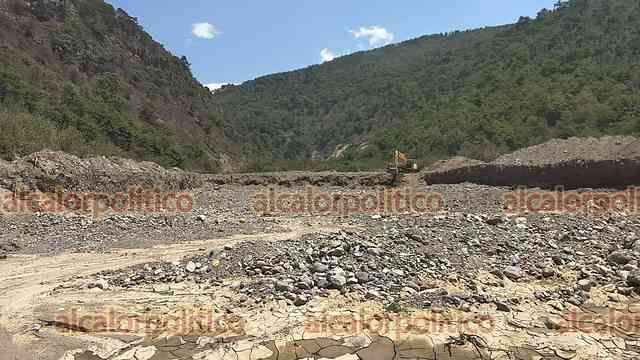 Para evitar barrancadas, plantean construir otra represa en El ...