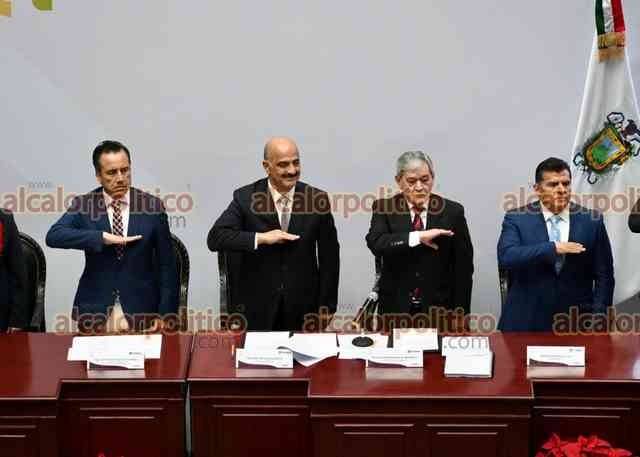 Rinde Ricardo Ahued primer Informe de Gobierno - Galería - alcalorpolitico.com