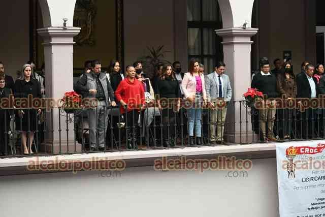 Rinde Ricardo Ahued primer Informe de Gobierno - Galería - alcalorpolitico.com