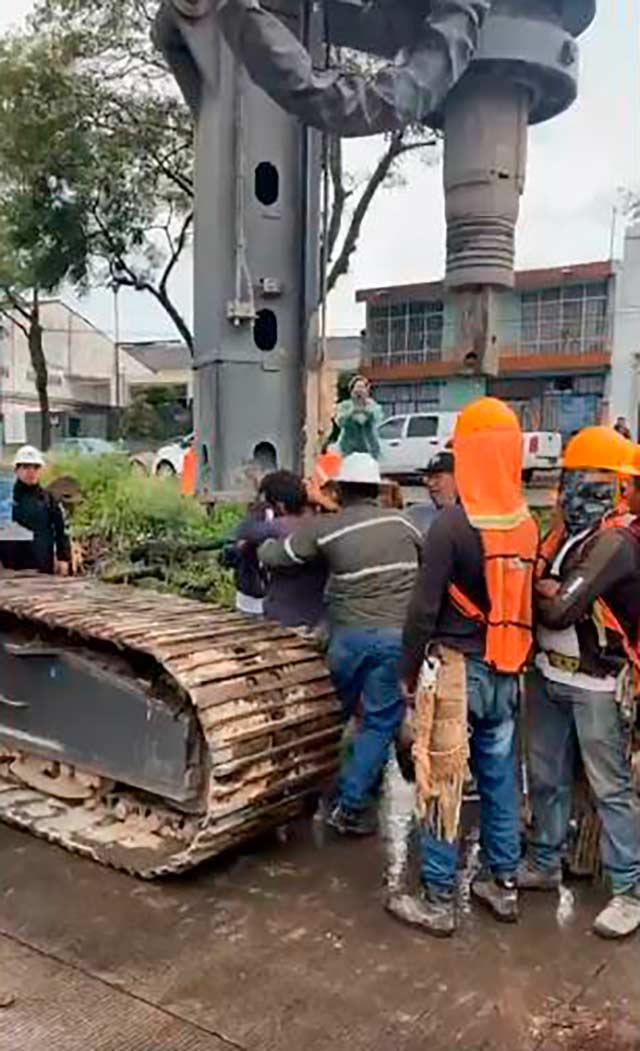Conato de agresión de trabajadores de Constructora en Lázaro Cárdenas contra activistas - Al ...