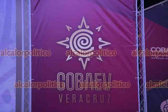 COBAEV reconoce a docentes - Galería - alcalorpolitico.com