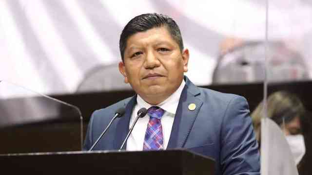 Diputado federal de MORENA quería reelección; INE lo baja de carrera ...
