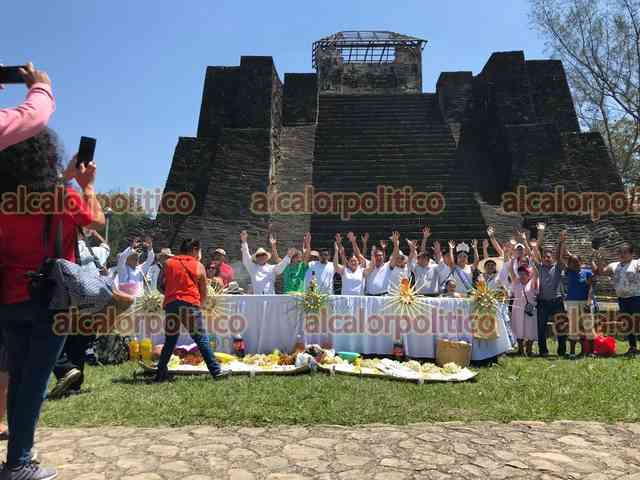 Con ritual, Castillo de Teayo recibe a la primavera - Al Calor Político