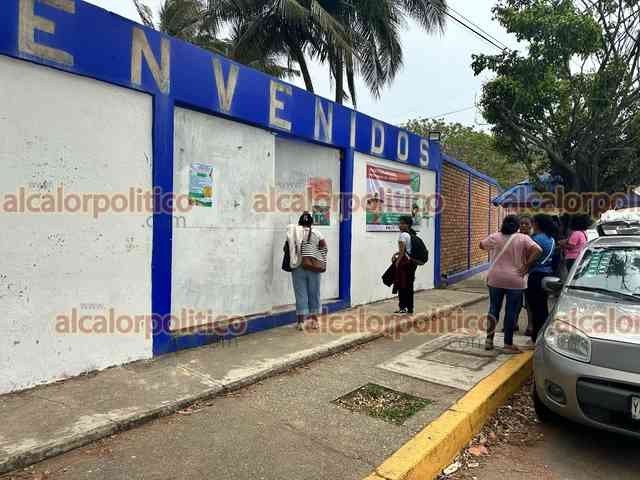 Alumnos se drogaron con clonazepam, en Secundaria General 6, en Coatzacoalcos - Al Calor Político