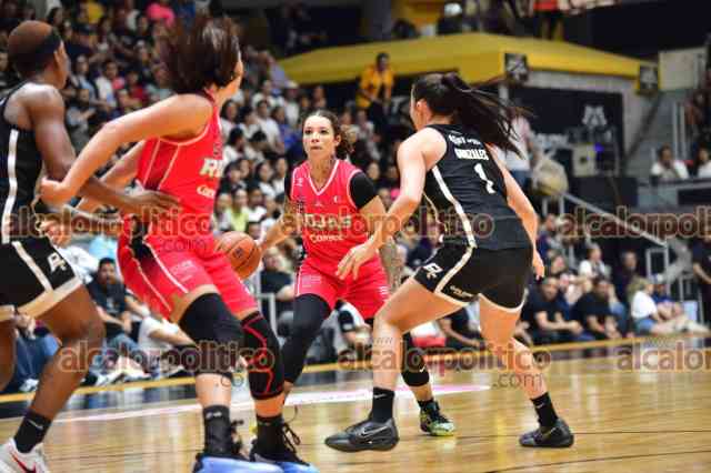 Las Rojas de Veracruz sufren apabullante derrota en su primer juego de ...